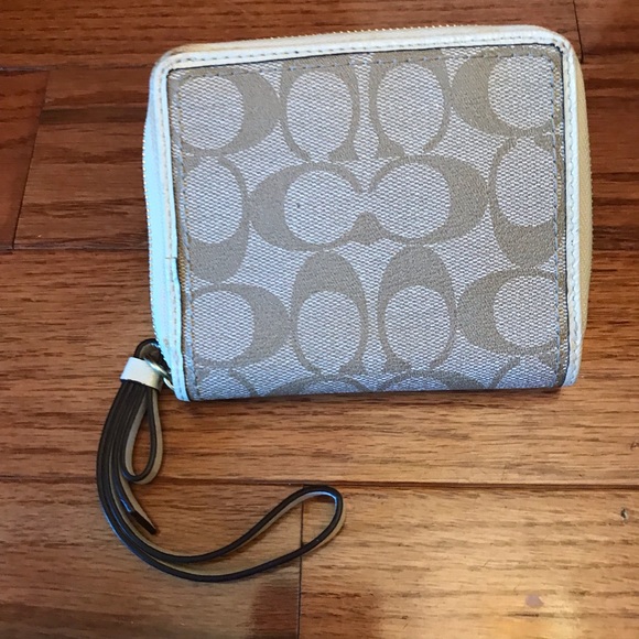Coach | Bags | Coach Wristlet Wallet Tancream Signature Series | Poshmark